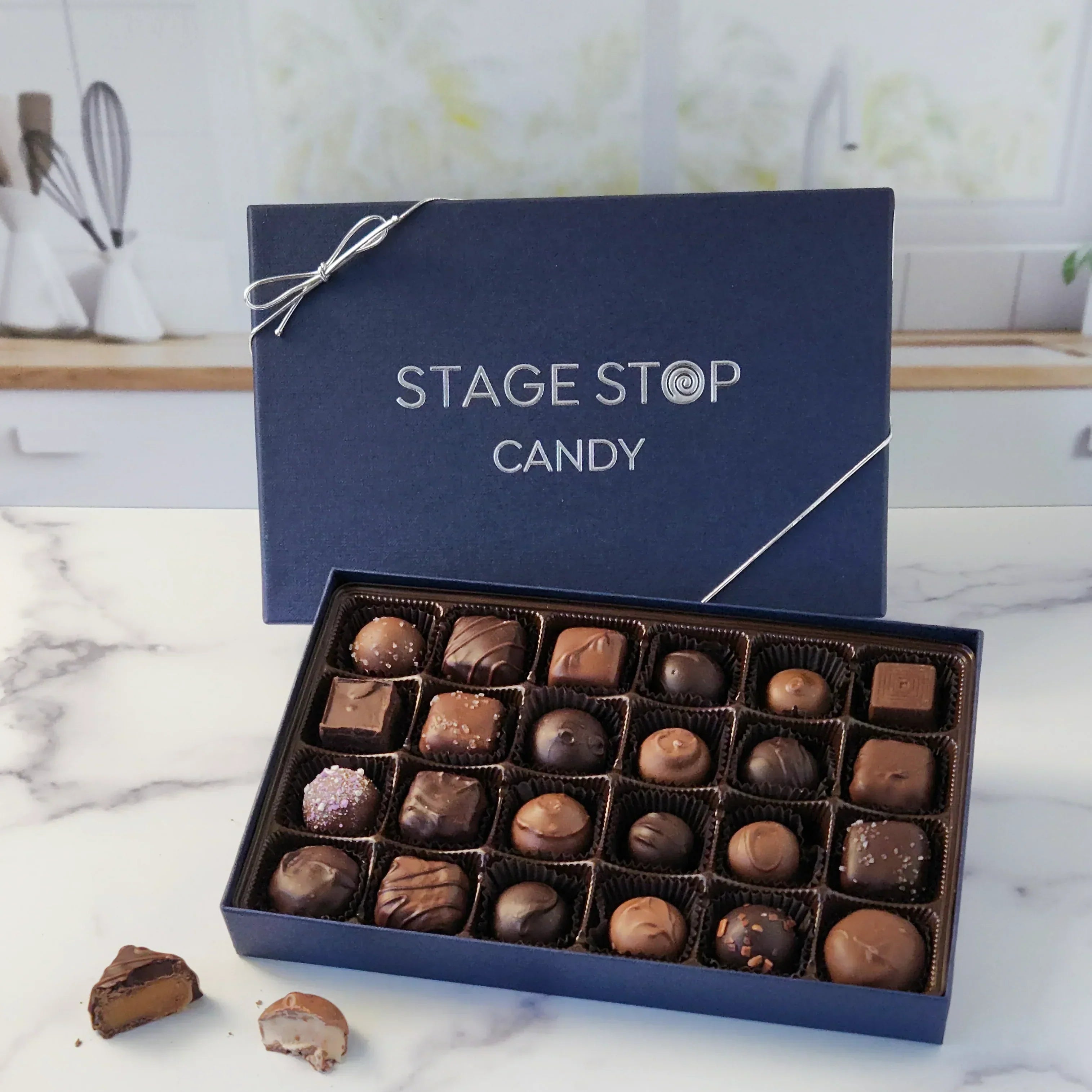 Popular Assortment - Milk and Dark Chocolate Piece Guide – Stage Stop Candy