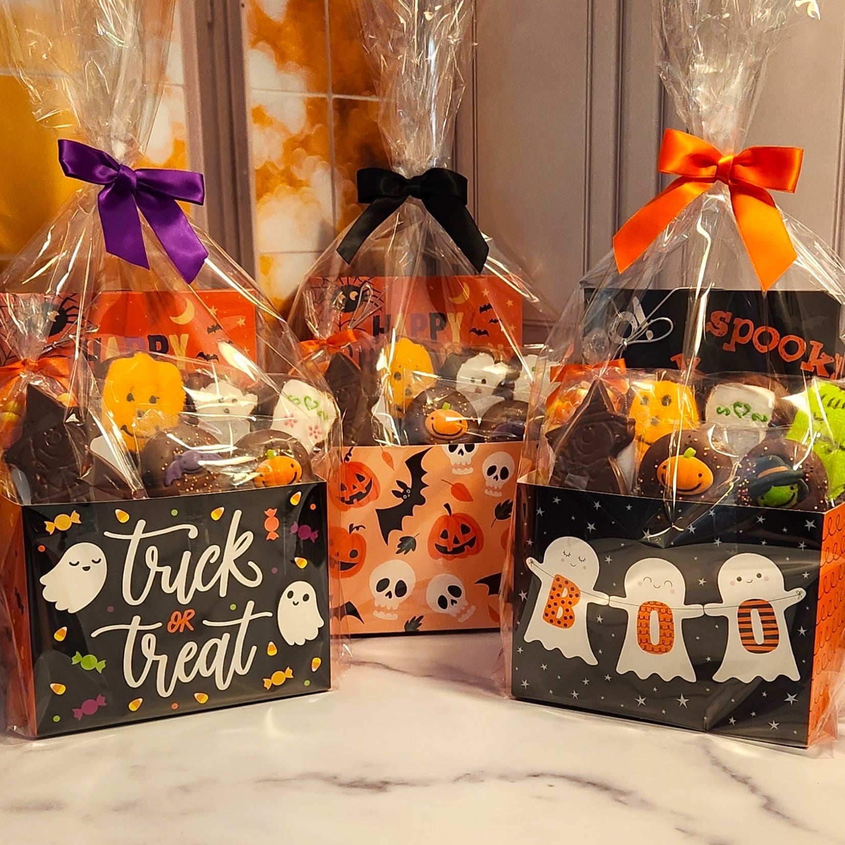 Halloween Gift Baskets For Kids Halloween Gift Baskets | Treats And ...