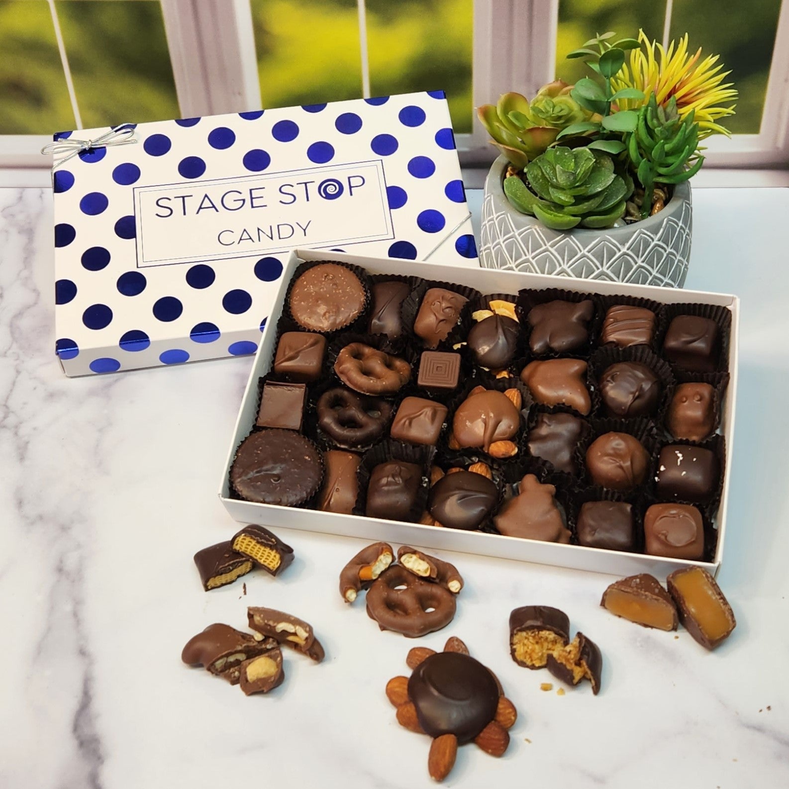 Nut Crisp And Chew Assortment – Stage Stop Candy